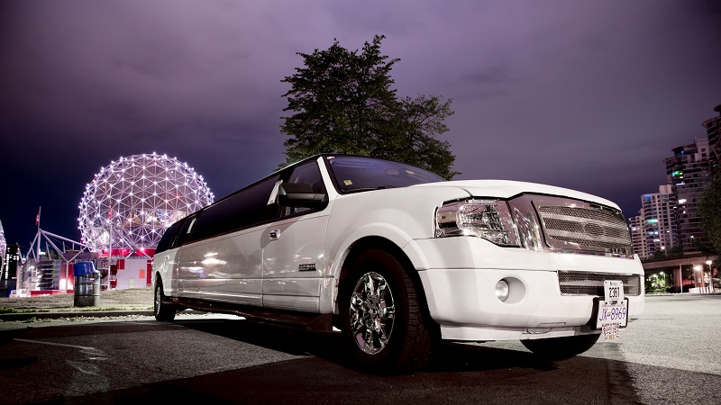 5 Things to Consider When Hiring a Limo for Your Special Event ...